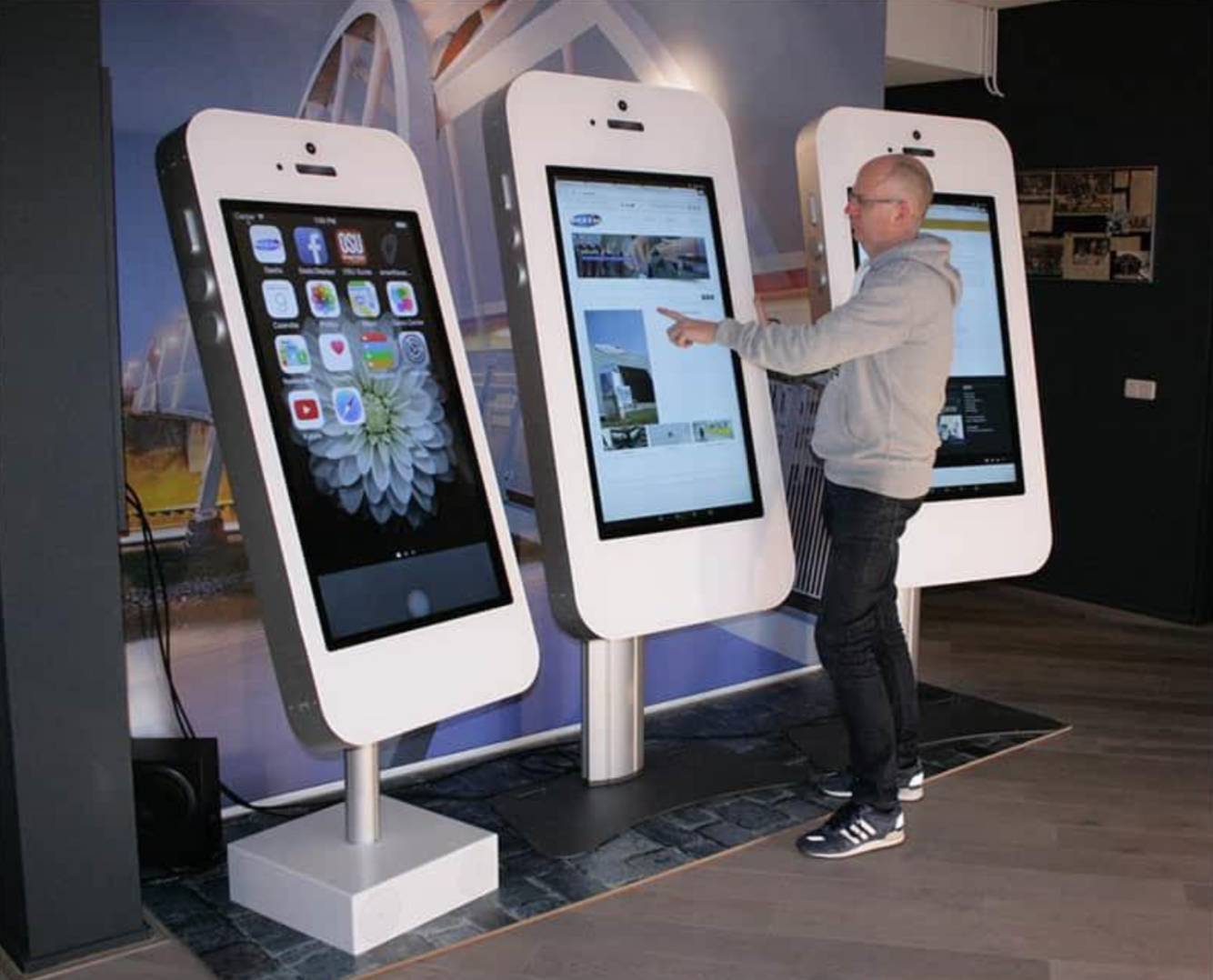 How Technology Can Transform Your Trade Show Booth - IMC Grupo
