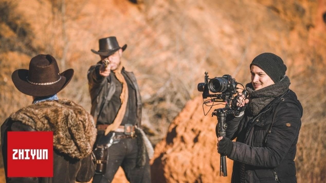 Top 3 Cinematic Moves You Can Simply Achieve by Using Handheld Gimbal ...