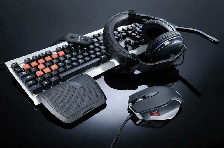 Top 3 must have mobile gaming accessories of 2021 - IMC Grupo