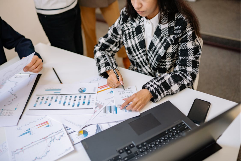 5 Tips for Businesses to Streamline Financial Operations - IMC Grupo